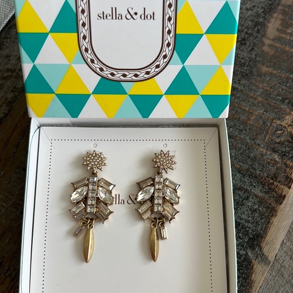 Stella & Dot | Jewelry | Stella Dot Campbell Chandeliers | Poshmark